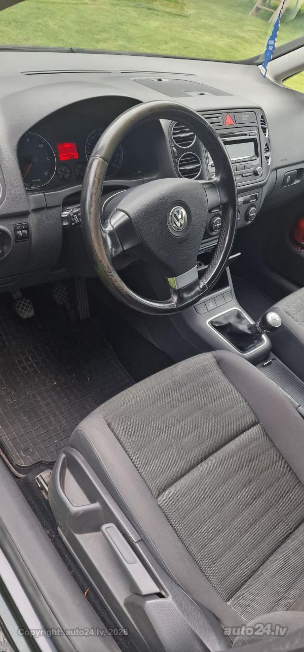Black Volkswagen Golf Plus 2007 in Tartu, with an engine capacity of 1.90 L and mileage of 308 thousand km for 1499 €, photo 6 on AUTOMOTO.COM.LV