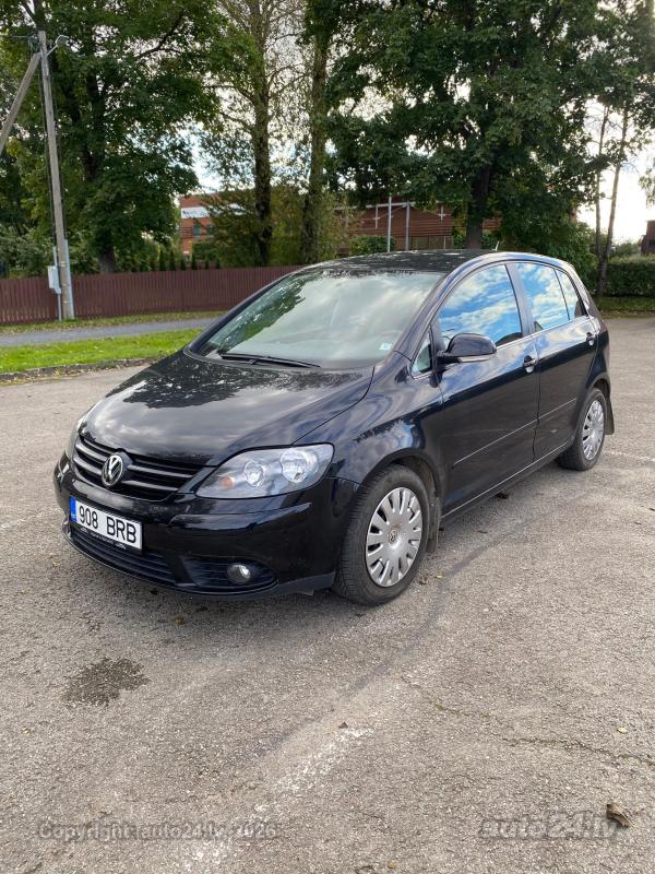 Melns Volkswagen Golf Plus 2007 Tallina, ar dzinēja tilpumu 1.40 L un nobraukumu 0 tūkst. km par 3300 €, foto 3 vietnē AUTOMOTO.COM.LV