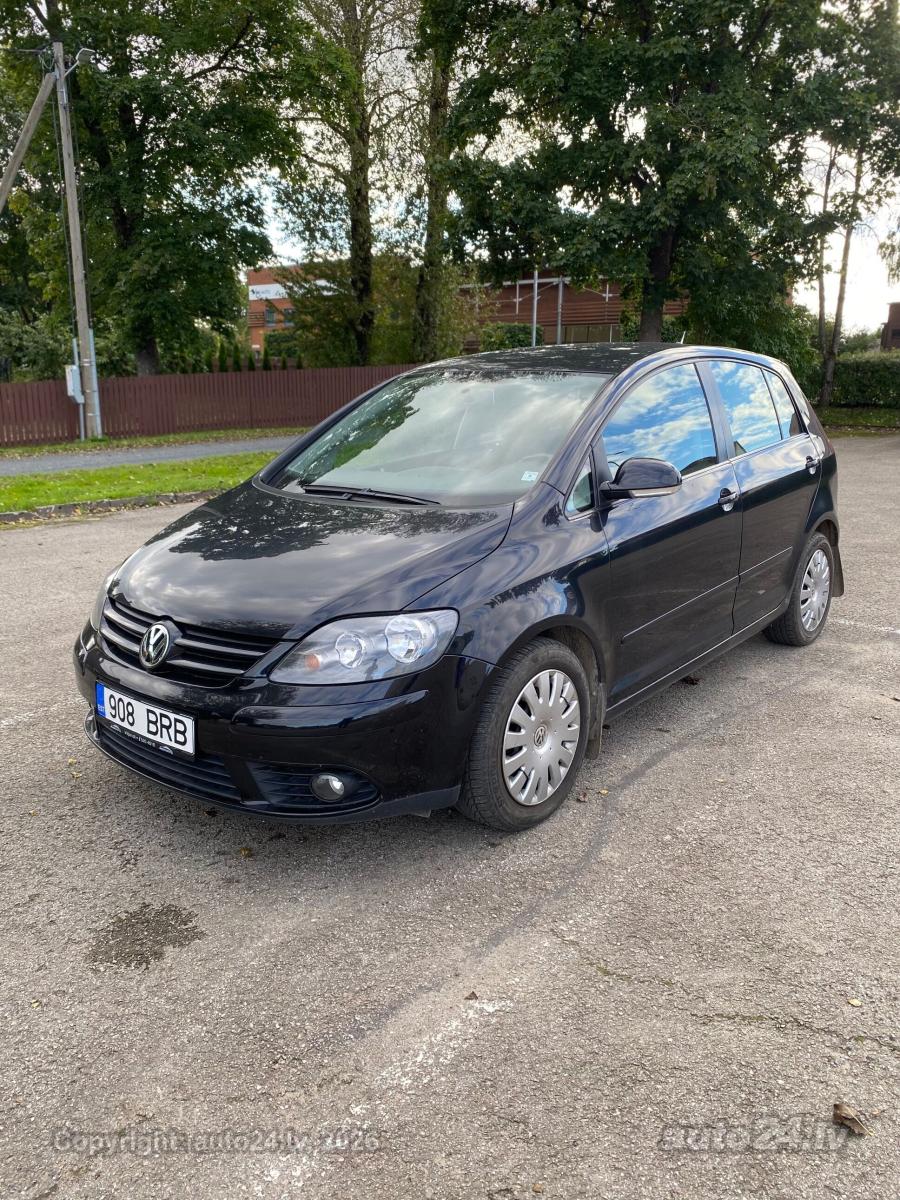 Melns Volkswagen Golf Plus 2007 Tallina, ar dzinēja tilpumu 1.40 L un nobraukumu 0 tūkst. km par 3300 €, foto 3 vietnē AUTOMOTO.COM.LV