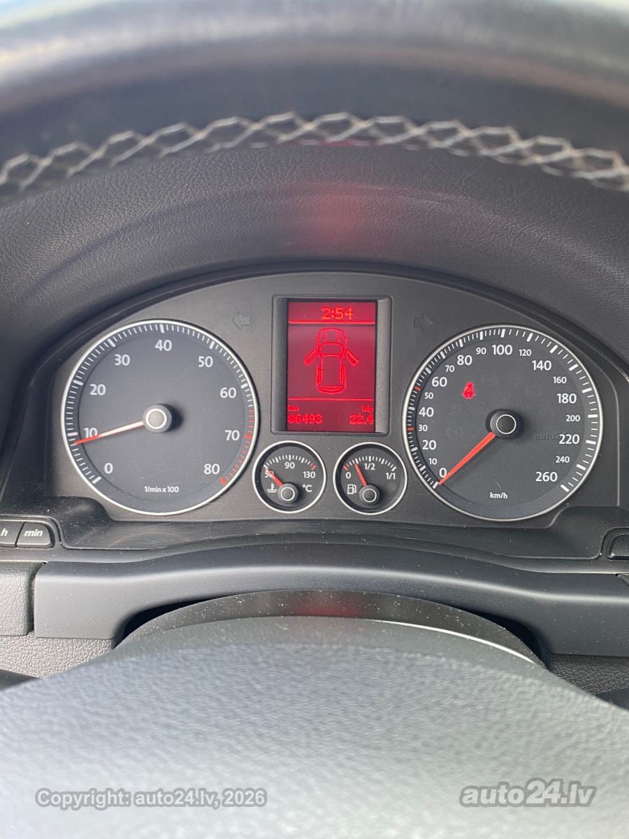 Melns Volkswagen Golf Plus 2007 Tallina, ar dzinēja tilpumu 1.40 L un nobraukumu 0 tūkst. km par 3300 €, foto 8 vietnē AUTOMOTO.COM.LV