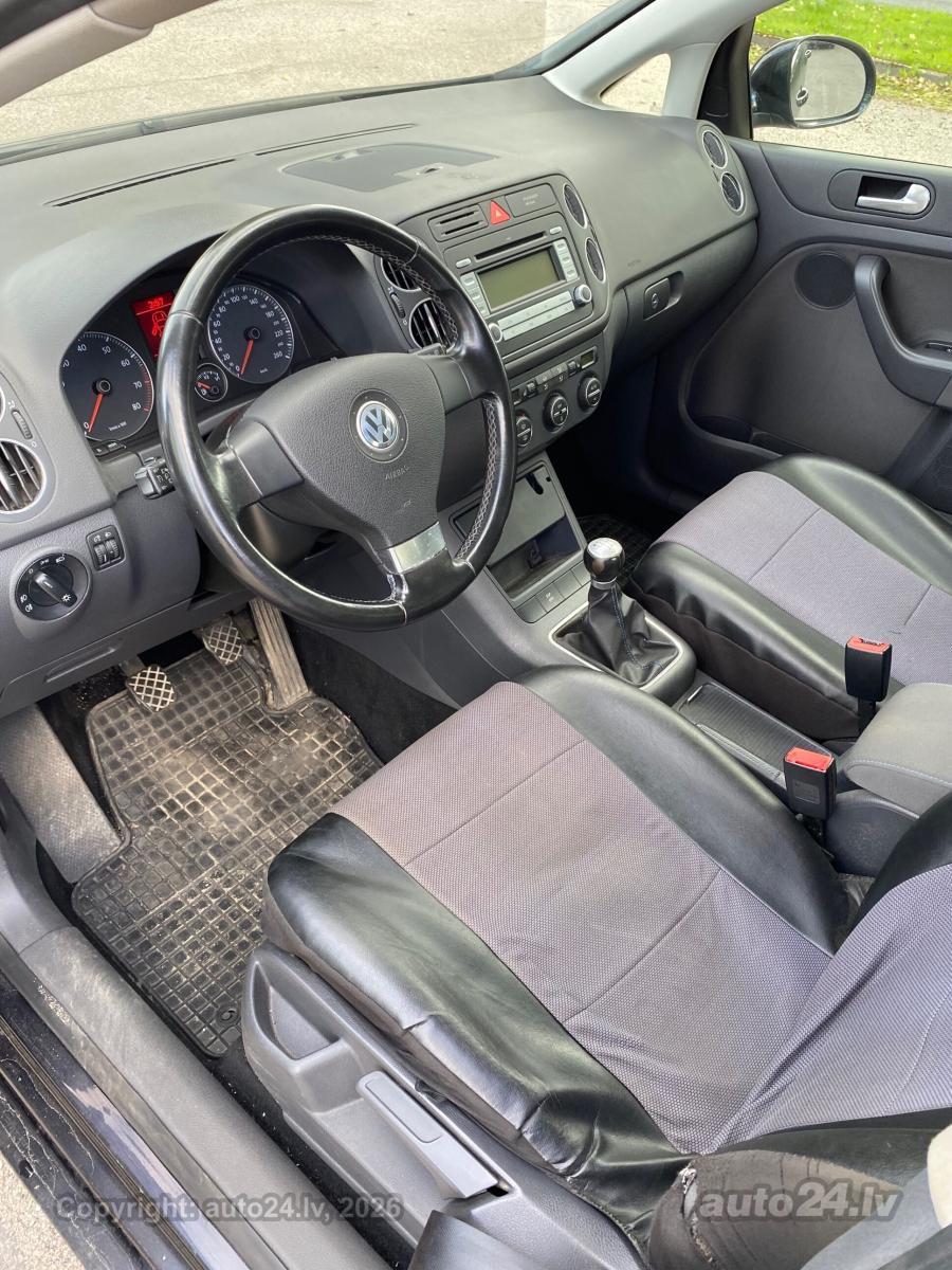 Melns Volkswagen Golf Plus 2007 Tallina, ar dzinēja tilpumu 1.40 L un nobraukumu 0 tūkst. km par 3300 €, foto 11 vietnē AUTOMOTO.COM.LV