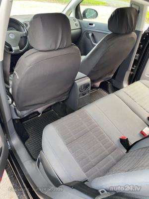 Melns Volkswagen Golf Plus 2007 Tallina, ar dzinēja tilpumu 1.40 L un nobraukumu 0 tūkst. km par 3300 €, foto 13 vietnē AUTOMOTO.COM.LV