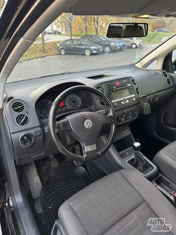 Black Volkswagen Golf Plus 2007 in Kaunas, with an engine capacity of 1.90 L and mileage of 378 thousand km for 1700 €, photo 9 on AUTOMOTO.COM.LV