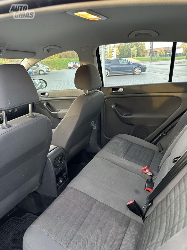 Black Volkswagen Golf Plus 2007 in Kaunas, with an engine capacity of 1.90 L and mileage of 378 thousand km for 1700 €, photo 11 on AUTOMOTO.COM.LV