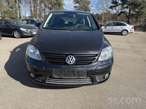 Black Volkswagen Golf Plus 2008 in Riga, with an engine capacity of 2.00 L and mileage of 237 thousand km for 3680 €, photo 6 on AUTOMOTO.COM.LV