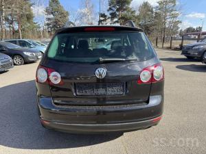 Black Volkswagen Golf Plus 2008 in Riga, with an engine capacity of 2.00 L and mileage of 237 thousand km for 3680 €, photo 7 on AUTOMOTO.COM.LV
