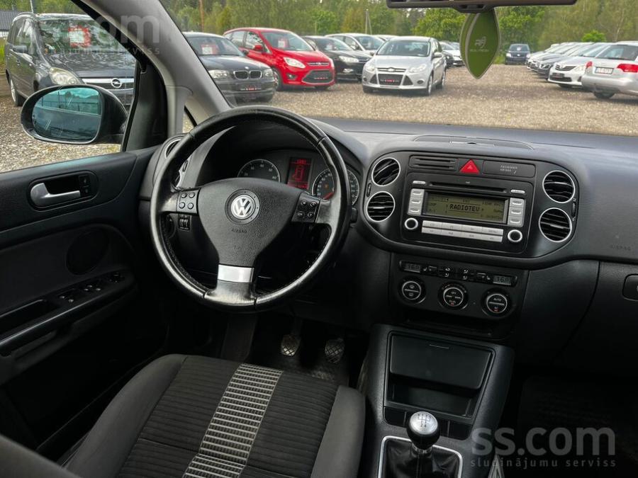 Black Volkswagen Golf Plus 2008 in Valmiera, with an engine capacity of 1.40 L and mileage of 0 thousand km for 1250 €, photo 10 on AUTOMOTO.COM.LV
