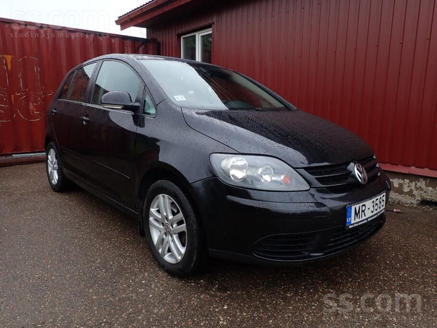 Melns Volkswagen Golf Plus 2008 Liepāja, ar dzinēja tilpumu 1.90 L un nobraukumu 235 tūkst. km par 3450 €, foto 1 vietnē AUTOMOTO.COM.LV