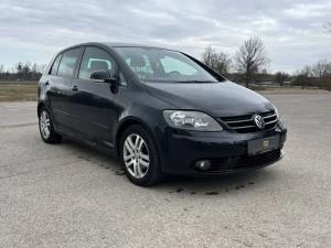 Black Volkswagen Golf Plus 2008 in Grobiņa, with an engine capacity of 1.60 L and mileage of 232 thousand km for 3200 €, photo 4 on AUTOMOTO.COM.LV