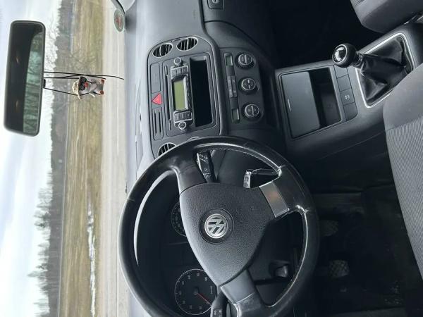 Melns Volkswagen Golf Plus 2008 Grobiņa, ar dzinēja tilpumu 1.60 L un nobraukumu 232 tūkst. km par 3200 €, foto 9 vietnē AUTOMOTO.COM.LV