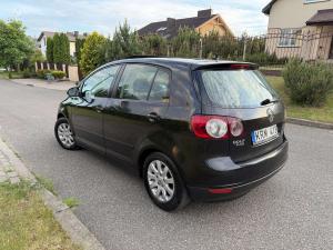 Black Volkswagen Golf Plus 2008 in Vilnius, with an engine capacity of 1.90 L and mileage of 250 thousand km for 1999 €, photo 7 on AUTOMOTO.COM.LV