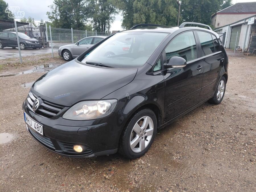 Black Volkswagen Golf Plus 2008 in Vilkaviskis, with an engine capacity of 1.90 L and mileage of 224 thousand km for 2350 €, photo 1 on AUTOMOTO.COM.LV
