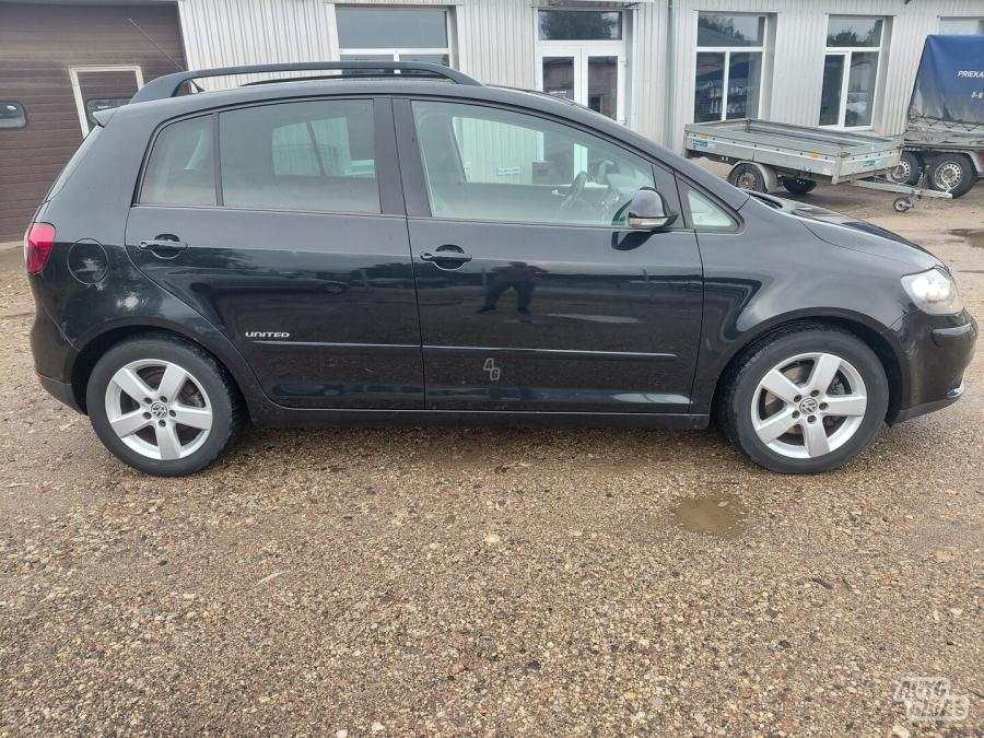 Black Volkswagen Golf Plus 2008 in Vilkaviskis, with an engine capacity of 1.90 L and mileage of 224 thousand km for 2350 €, photo 7 on AUTOMOTO.COM.LV