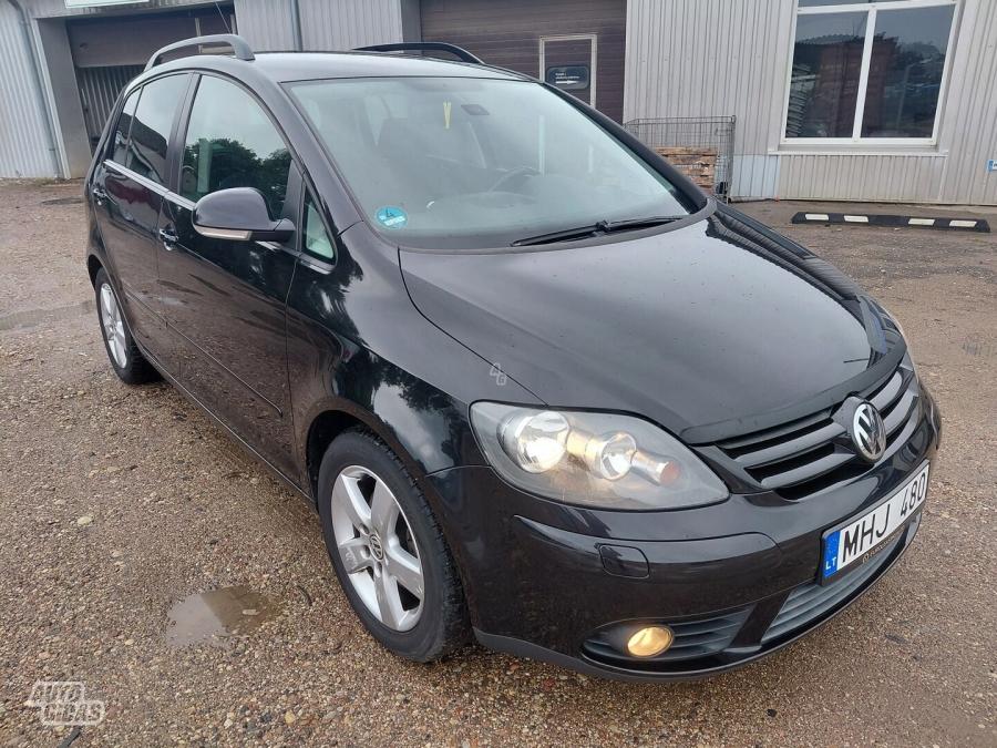 Black Volkswagen Golf Plus 2008 in Vilkaviskis, with an engine capacity of 1.90 L and mileage of 224 thousand km for 2350 €, photo 8 on AUTOMOTO.COM.LV