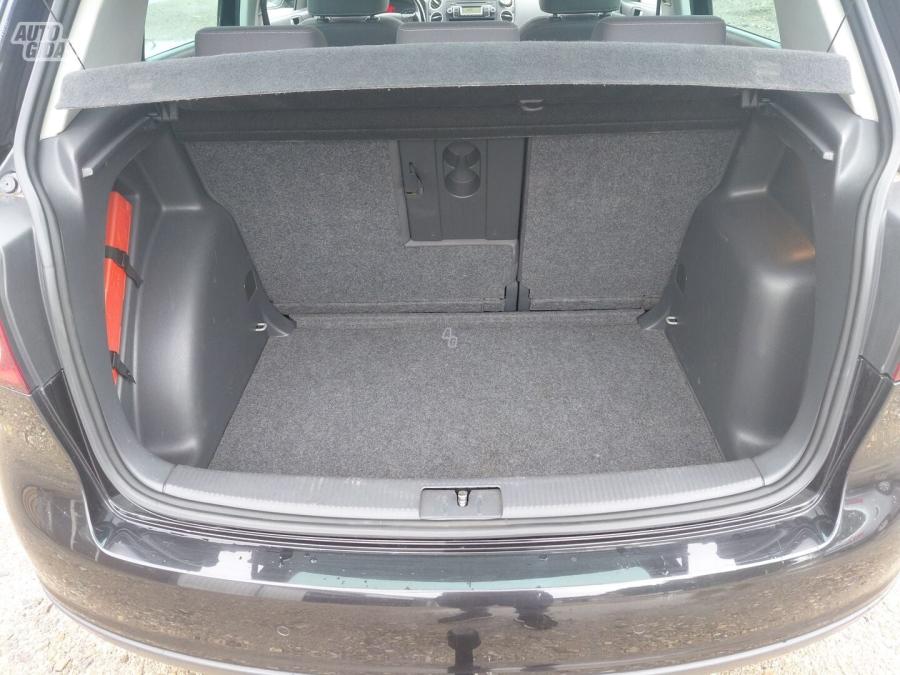 Black Volkswagen Golf Plus 2008 in Vilkaviskis, with an engine capacity of 1.90 L and mileage of 224 thousand km for 2350 €, photo 15 on AUTOMOTO.COM.LV
