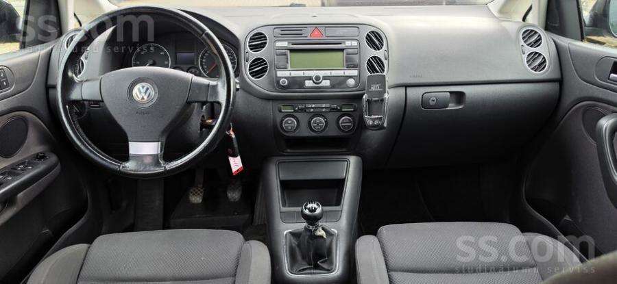 Melns Volkswagen Golf Plus 2008 Valmiera, ar dzinēja tilpumu 1.90 L un nobraukumu 384 tūkst. km par 1400 €, foto 8 vietnē AUTOMOTO.COM.LV