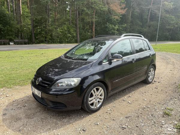 Melns Volkswagen Golf Plus 2008 Anykščiai, ar dzinēja tilpumu 1.90 L un nobraukumu 337 tūkst. km par 2200 €, foto 5 vietnē AUTOMOTO.COM.LV