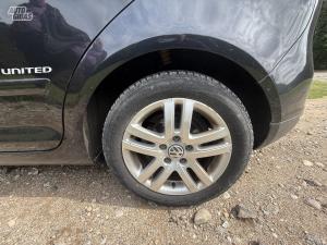 Black Volkswagen Golf Plus 2008 in Anyksciai, with an engine capacity of 1.90 L and mileage of 337 thousand km for 2200 €, photo 29 on AUTOMOTO.COM.LV