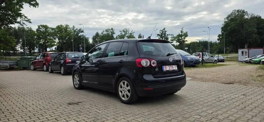 Melns Volkswagen Golf Plus 2008 Valmiera, ar dzinēja tilpumu 1.90 L un nobraukumu 384 tūkst. km par 1400 €, foto 5 vietnē AUTOMOTO.COM.LV