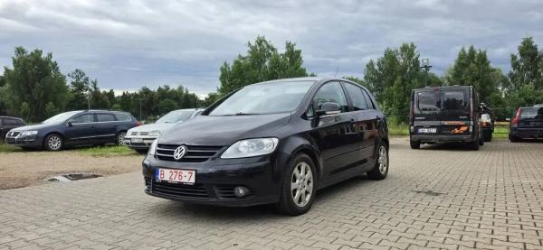 Черный Фольксваген Гольф Плюс 2008 в Валмиера, объемом двигателя 1.90 л и пробегом 384 тыс. км за 1400 €, фото 6 на AUTOMOTO.COM.LV