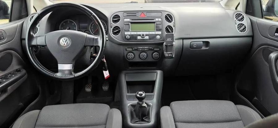 Melns Volkswagen Golf Plus 2008 Valmiera, ar dzinēja tilpumu 1.90 L un nobraukumu 384 tūkst. km par 1400 €, foto 8 vietnē AUTOMOTO.COM.LV