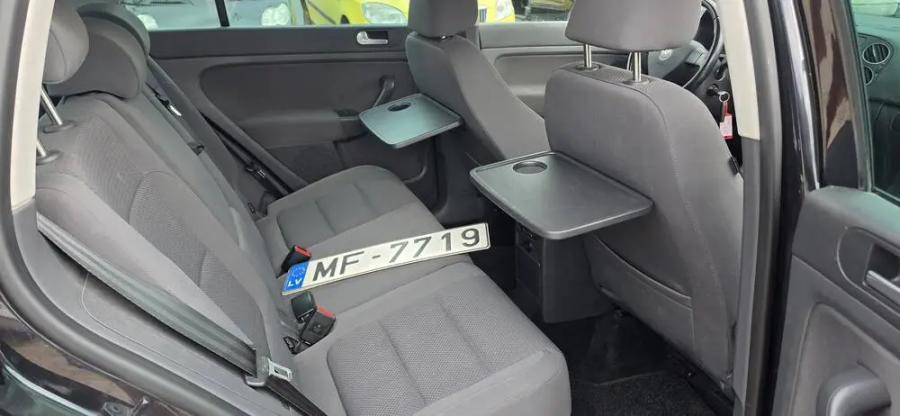 Melns Volkswagen Golf Plus 2008 Valmiera, ar dzinēja tilpumu 1.90 L un nobraukumu 384 tūkst. km par 1400 €, foto 11 vietnē AUTOMOTO.COM.LV