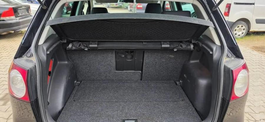 Melns Volkswagen Golf Plus 2008 Valmiera, ar dzinēja tilpumu 1.90 L un nobraukumu 384 tūkst. km par 1400 €, foto 13 vietnē AUTOMOTO.COM.LV