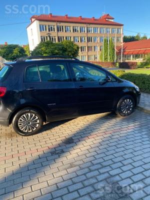 Melns Volkswagen Golf Plus 2008 Limbaži, ar dzinēja tilpumu 2.00 L un nobraukumu 323 tūkst. km par 2250 €, foto 3 vietnē AUTOMOTO.COM.LV