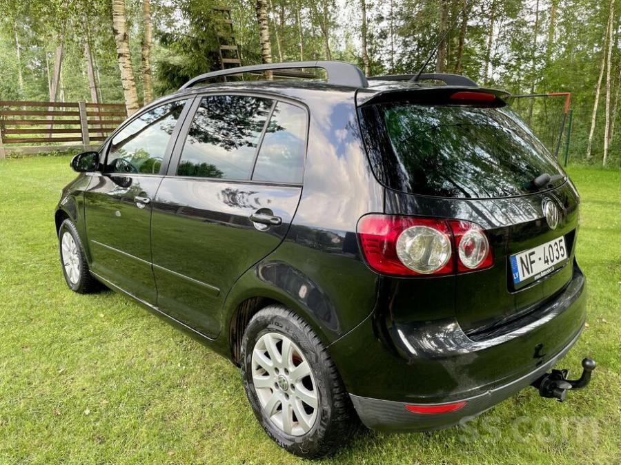 Melns Volkswagen Golf Plus 2008 Rīga, ar dzinēja tilpumu 1.40 L un nobraukumu 0 tūkst. km par 1750 €, foto 5 vietnē AUTOMOTO.COM.LV