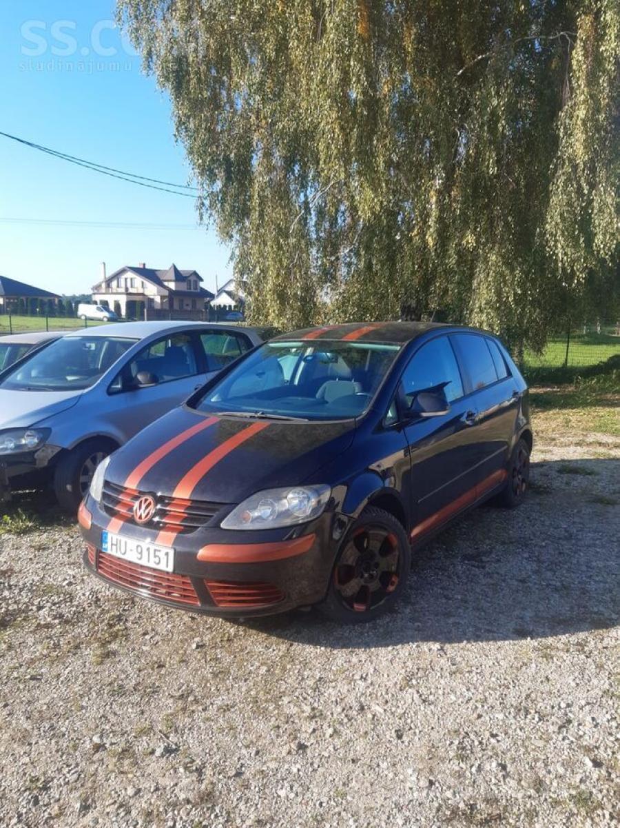 Melns Volkswagen Golf Plus 2008 Tukums, ar dzinēja tilpumu 1.90 L un nobraukumu 0 tūkst. km par 2500 €, foto 8 vietnē AUTOMOTO.COM.LV
