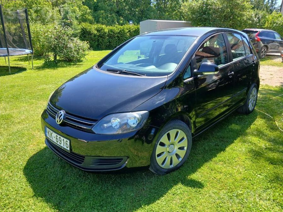 Melns Volkswagen Golf Plus 2009 Tukums, ar dzinēja tilpumu 1.60 L un nobraukumu 0 tūkst. km par 3000 €, foto 1 vietnē AUTOMOTO.COM.LV