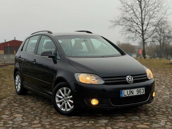 Melns Volkswagen Golf Plus 2009 Viļņa, ar dzinēja tilpumu 1.97 L un nobraukumu 310 tūkst. km par 4450 €, foto 1 vietnē AUTOMOTO.COM.LV