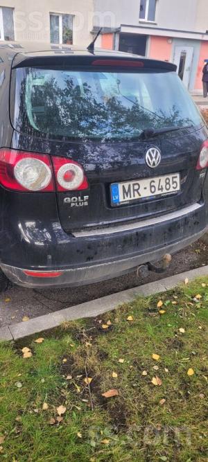 Melns Volkswagen Golf Plus 2009 Rīga, ar dzinēja tilpumu 1.90 L un nobraukumu 330 tūkst. km par 1100 €, foto 11 vietnē AUTOMOTO.COM.LV