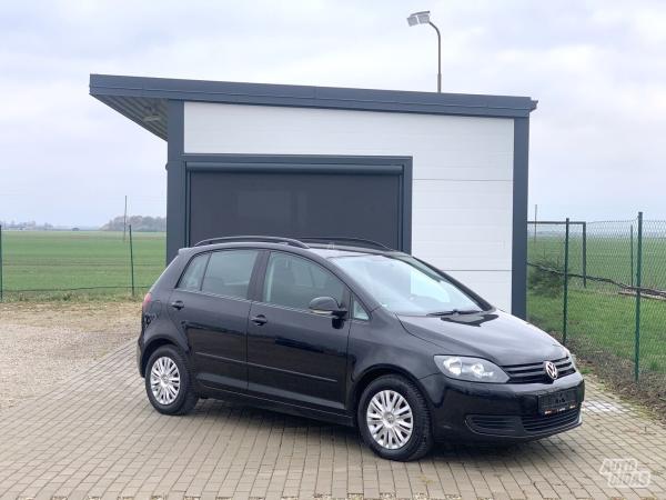 Melns Volkswagen Golf Plus 2009 Kauņa, ar dzinēja tilpumu 2.00 L un nobraukumu 250 tūkst. km par 3999 €, foto 2 vietnē AUTOMOTO.COM.LV