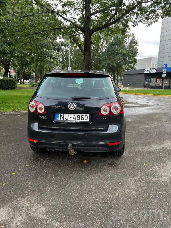 Black Volkswagen Golf Plus 2009 in Riga, with an engine capacity of 1.40 L and mileage of 224 thousand km for 4200 €, photo 3 on AUTOMOTO.COM.LV