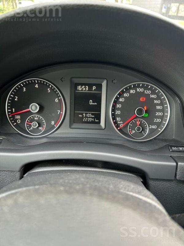 Black Volkswagen Golf Plus 2009 in Riga, with an engine capacity of 1.40 L and mileage of 224 thousand km for 4200 €, photo 10 on AUTOMOTO.COM.LV