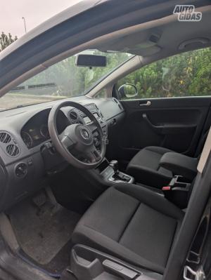 Black Volkswagen Golf Plus 2009 in Klaipeda, with an engine capacity of 2.00 L and mileage of 205 thousand km for 3500 €, photo 11 on AUTOMOTO.COM.LV