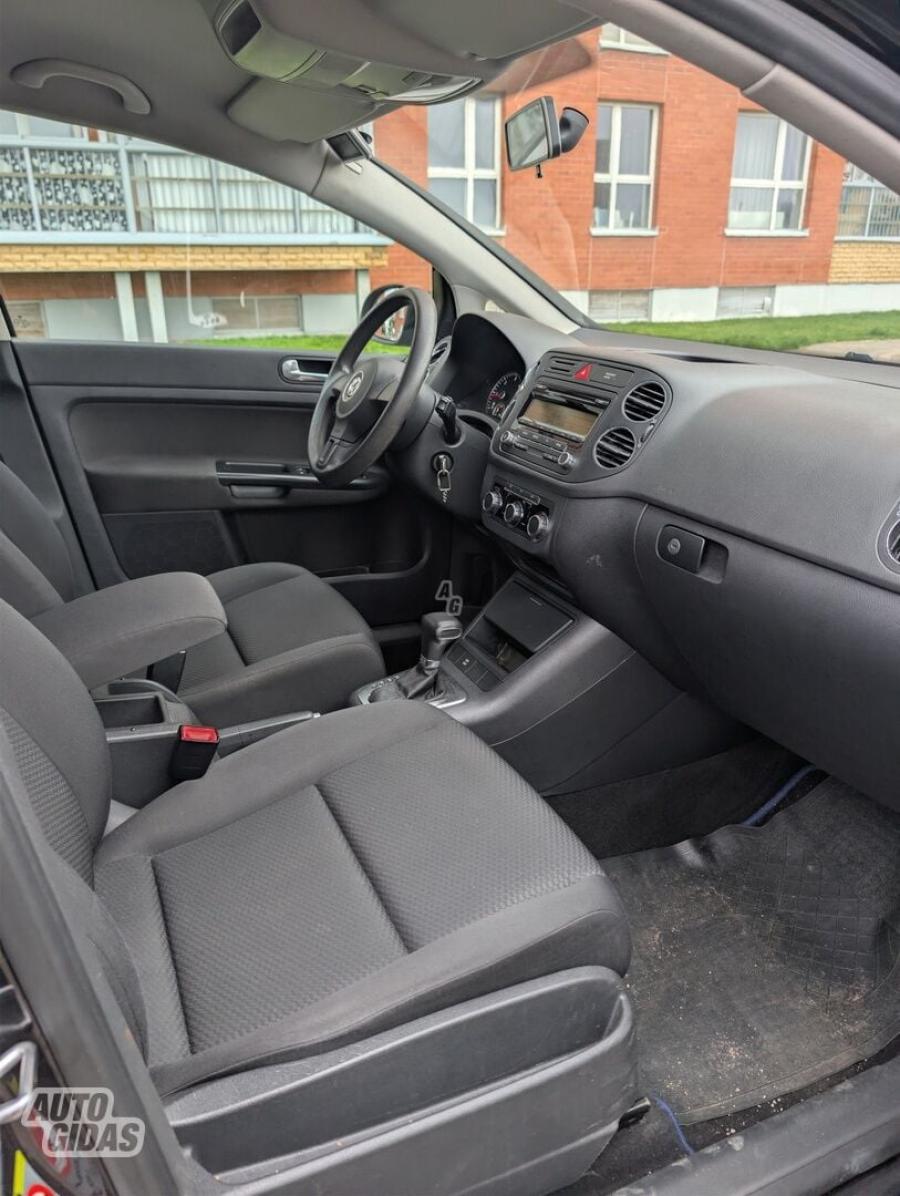 Black Volkswagen Golf Plus 2009 in Klaipeda, with an engine capacity of 2.00 L and mileage of 205 thousand km for 3500 €, photo 13 on AUTOMOTO.COM.LV