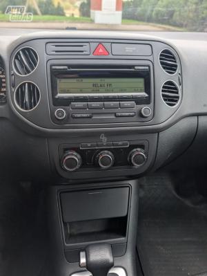 Black Volkswagen Golf Plus 2009 in Klaipeda, with an engine capacity of 2.00 L and mileage of 205 thousand km for 3500 €, photo 16 on AUTOMOTO.COM.LV