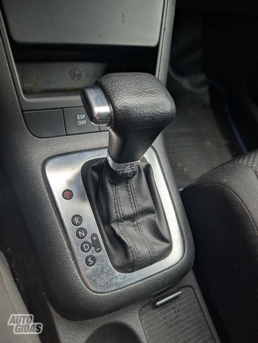 Black Volkswagen Golf Plus 2009 in Klaipeda, with an engine capacity of 2.00 L and mileage of 205 thousand km for 3500 €, photo 17 on AUTOMOTO.COM.LV