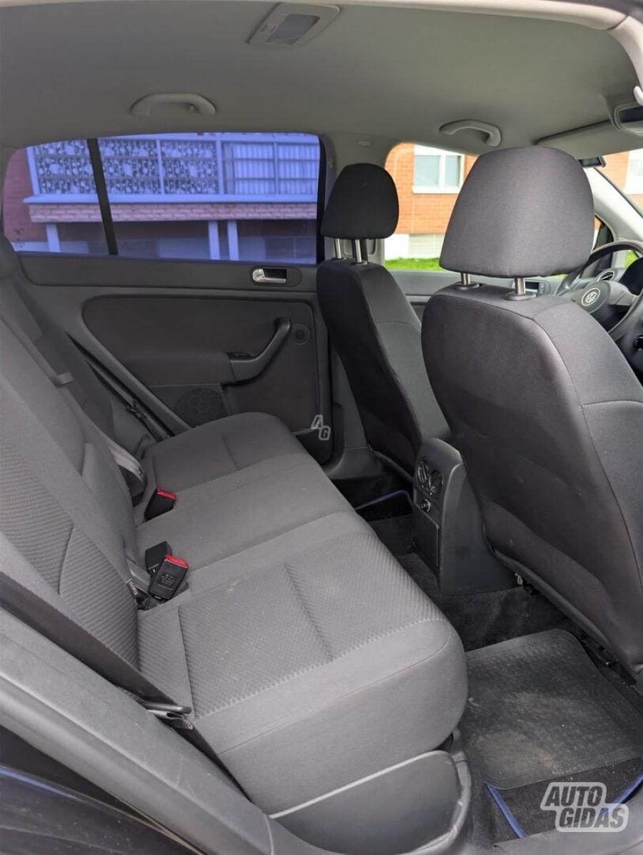 Black Volkswagen Golf Plus 2009 in Klaipeda, with an engine capacity of 2.00 L and mileage of 205 thousand km for 3500 €, photo 18 on AUTOMOTO.COM.LV