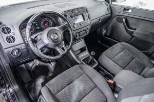 Melns Volkswagen Golf Plus 2010 Kauņa, ar dzinēja tilpumu 1.60 L un nobraukumu 0 tūkst. km par 5690 €, foto 5 vietnē AUTOMOTO.COM.LV