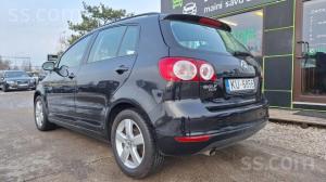Black Volkswagen Golf Plus 2010 in Riga, with an engine capacity of 1.60 L and mileage of 296 thousand km for 3990 €, photo 4 on AUTOMOTO.COM.LV
