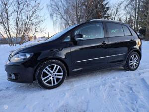 Melns Volkswagen Golf Plus 2010 Radviliškis, ar dzinēja tilpumu 1.60 L un nobraukumu 250 tūkst. km par 4500 €, foto 2 vietnē AUTOMOTO.COM.LV