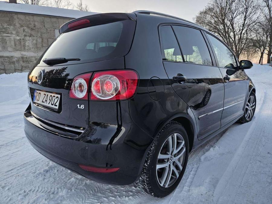 Melns Volkswagen Golf Plus 2010 Radviliškis, ar dzinēja tilpumu 1.60 L un nobraukumu 250 tūkst. km par 4500 €, foto 11 vietnē AUTOMOTO.COM.LV