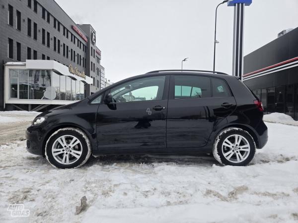 Black Volkswagen Golf Plus 2010 in Kaunas, with an engine capacity of 1.40 L and mileage of 235 thousand km for 4500 €, photo 2 on AUTOMOTO.COM.LV