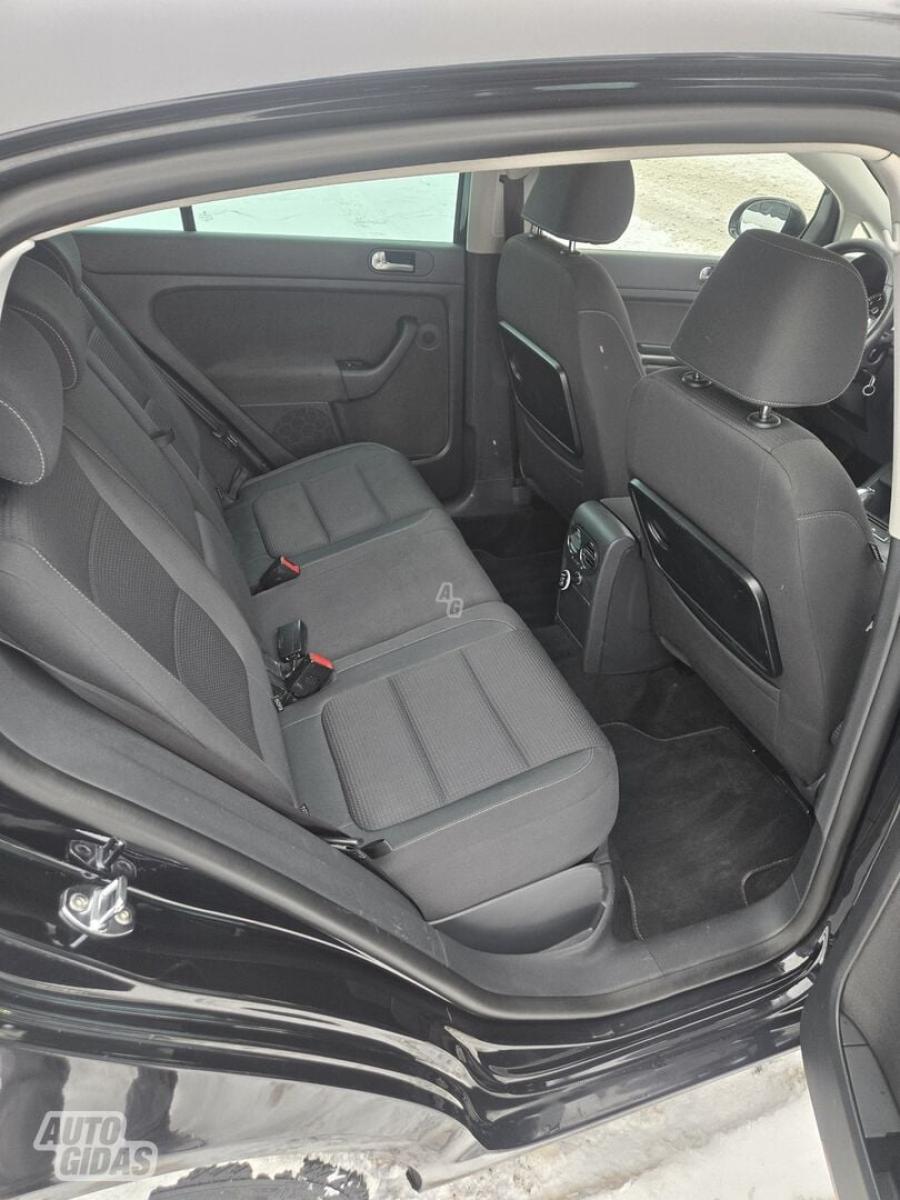 Black Volkswagen Golf Plus 2010 in Kaunas, with an engine capacity of 1.40 L and mileage of 235 thousand km for 4500 €, photo 14 on AUTOMOTO.COM.LV