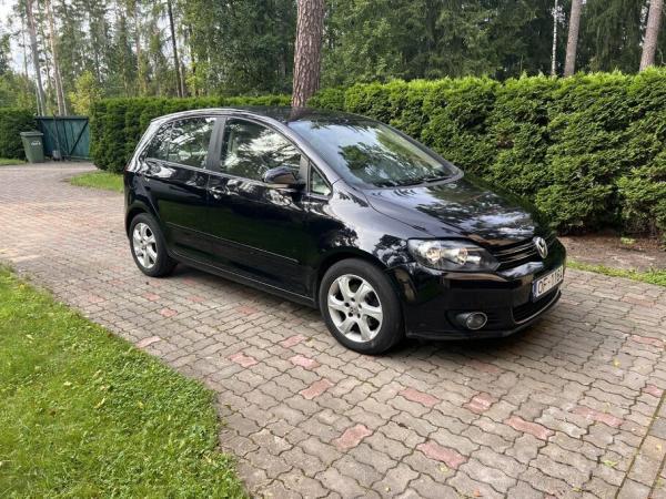 Melns Volkswagen Golf Plus 2010 Rīga, ar dzinēja tilpumu 2.00 L un nobraukumu 232 tūkst. km par 4500 €, foto 3 vietnē AUTOMOTO.COM.LV