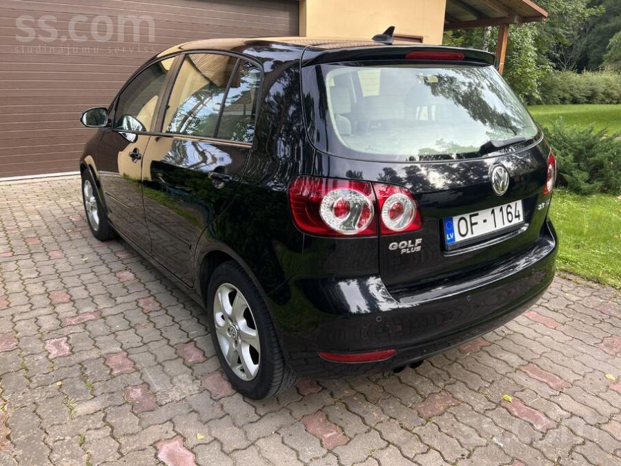 Melns Volkswagen Golf Plus 2010 Rīga, ar dzinēja tilpumu 2.00 L un nobraukumu 232 tūkst. km par 4500 €, foto 5 vietnē AUTOMOTO.COM.LV
