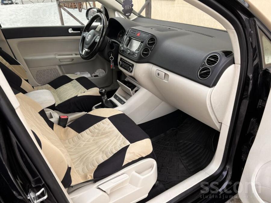 Melns Volkswagen Golf Plus 2010 Rīga, ar dzinēja tilpumu 2.00 L un nobraukumu 232 tūkst. km par 4500 €, foto 12 vietnē AUTOMOTO.COM.LV